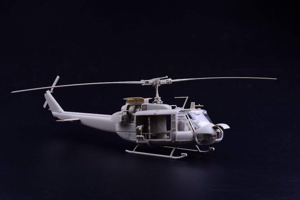 Kittyhawk 1/48 Scale Vietnam UH-1D Huey helicopter model kit | Fields ...