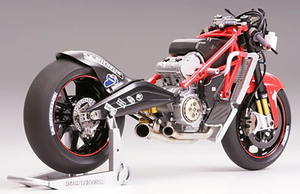 TAMIYA 1/12 Scale BIKES DUCATI DESMOSEDICI motorbike model kit | Fields ...