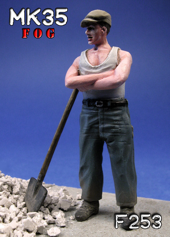 MK35 FoG models 1/35 scale resin figure Workman 'Remy' | Fields of ...